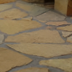 Rustic Buff Patio – StonesDirect.com