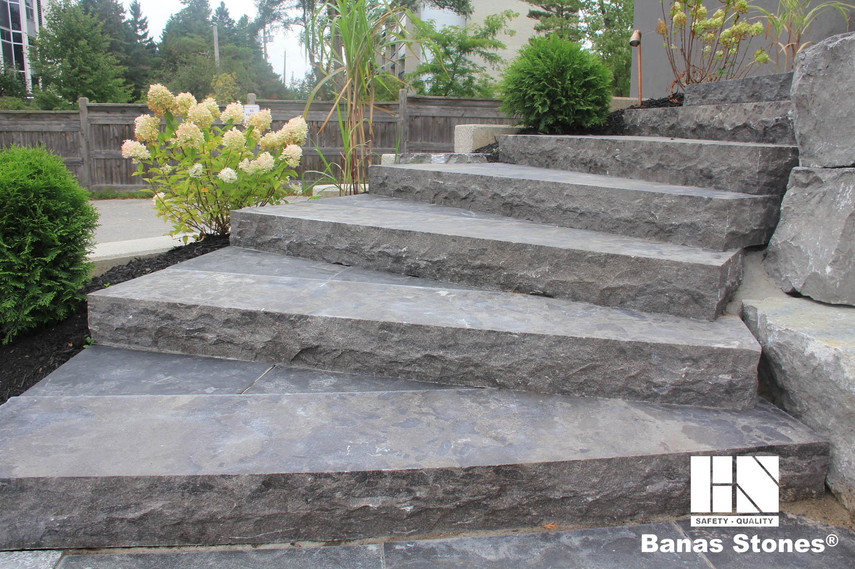 Banas Stones® Granite Steps - 6" Thick, 16" Depth - Ontario, Canada ...
