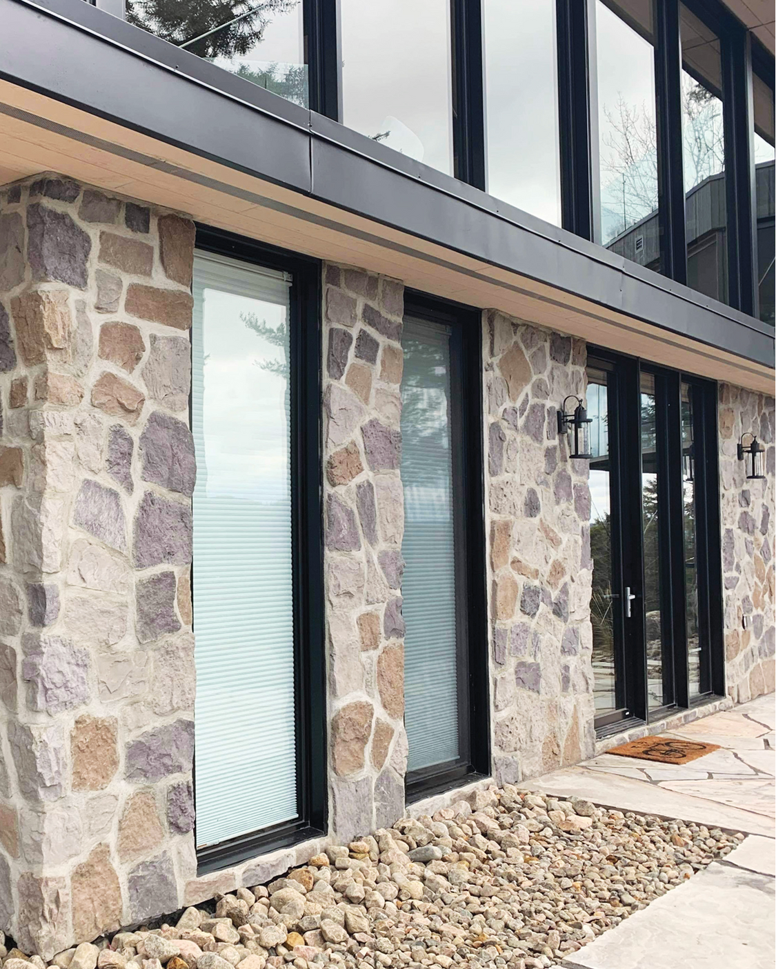 Stonerox® Royal Stone - Field Stone Veneer - Ontario – StonesDirect.com
